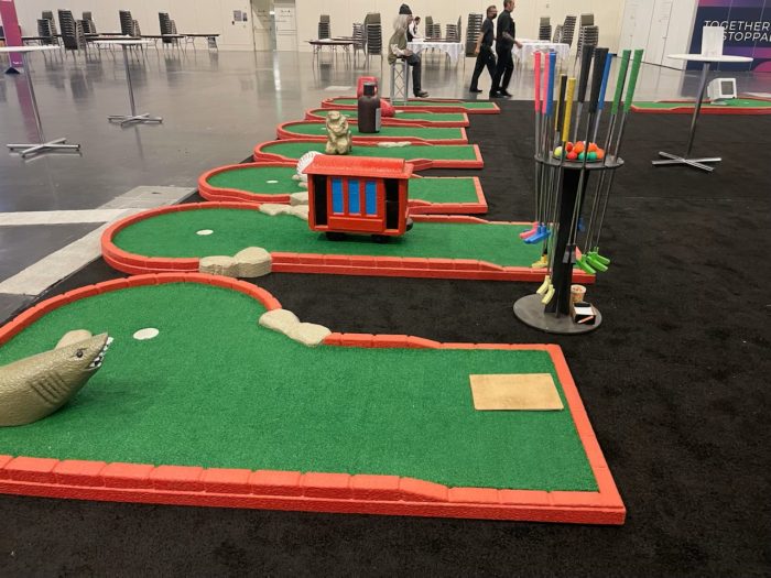 18 Holes Miniature Golf | mini golf rental games SF Bay Area
